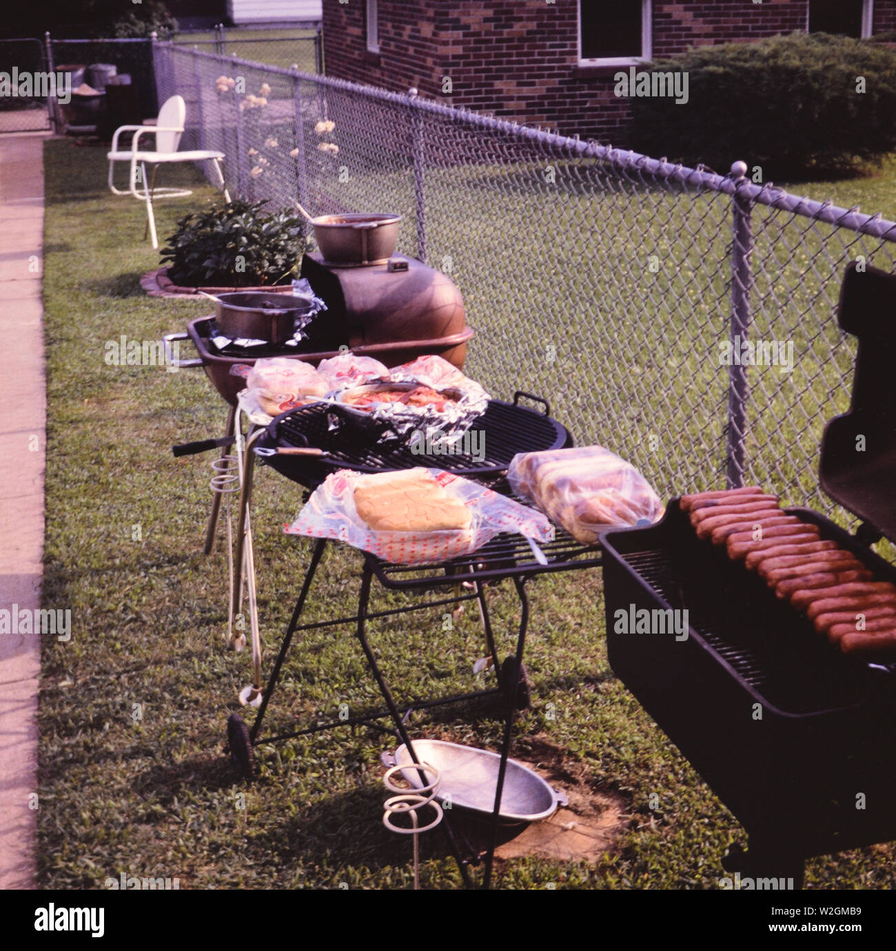 1965 cookout hi-res stock photography and images - Alamy