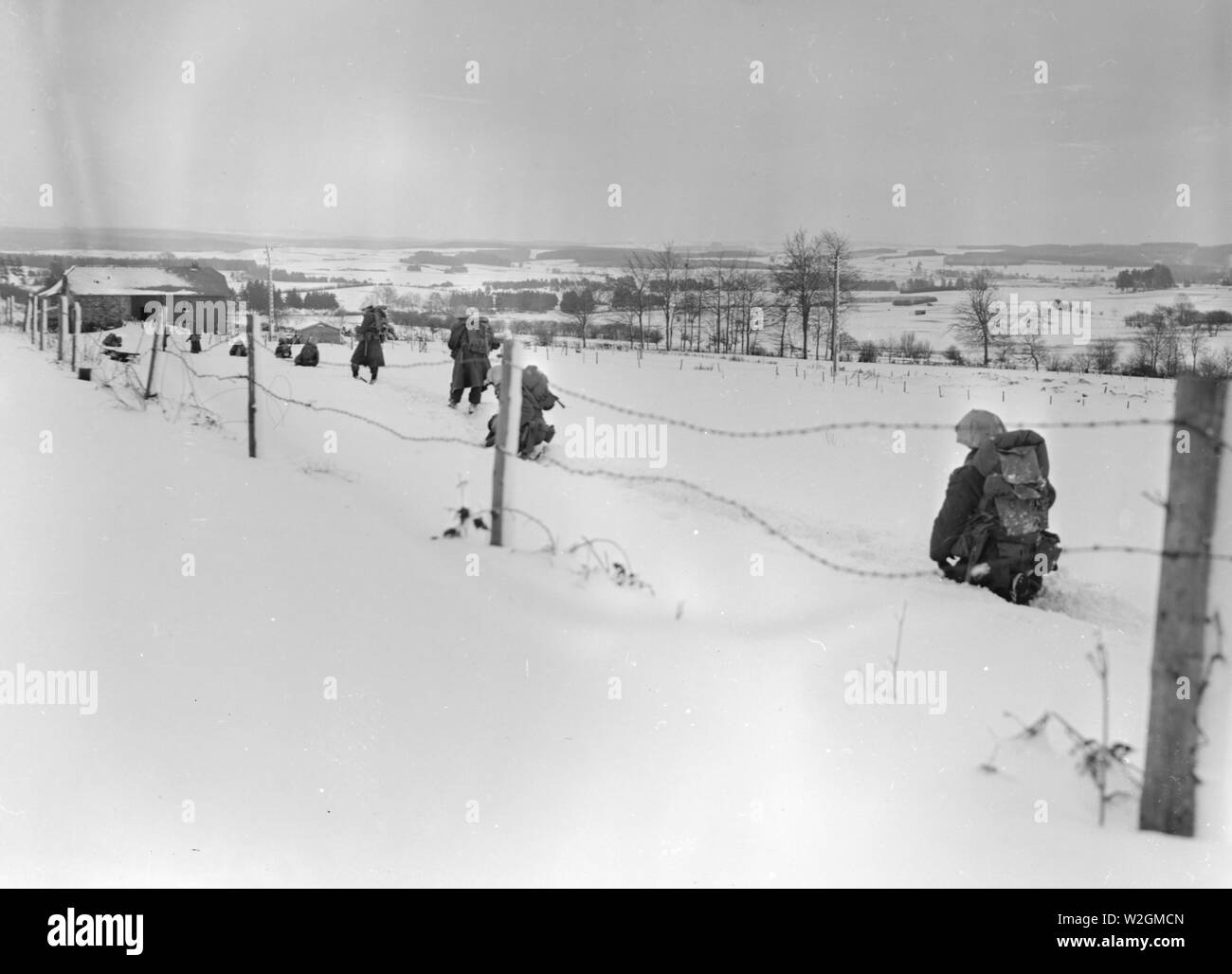 American infantrymen in snow hi-res stock photography and images - Alamy