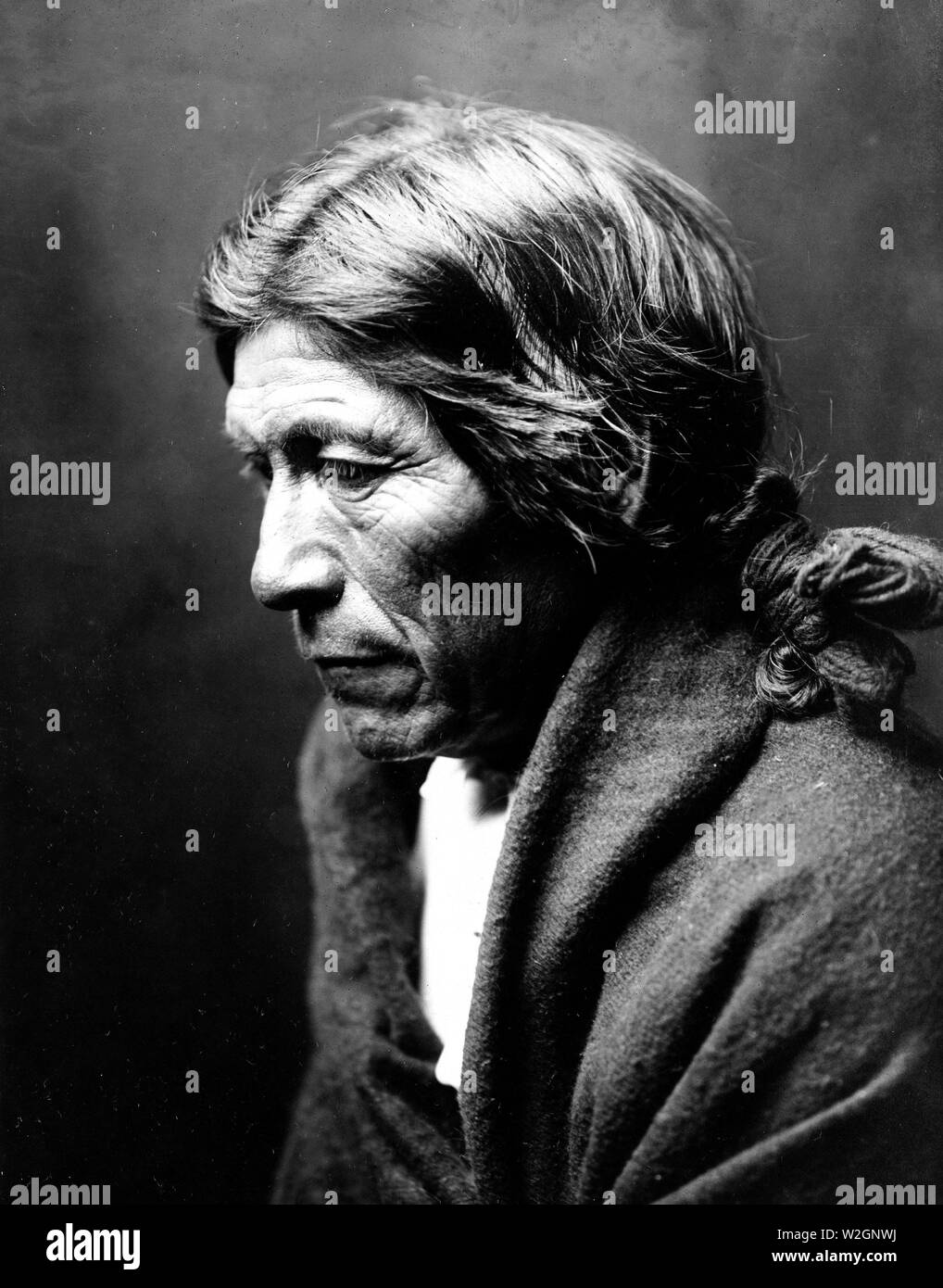 Edward S. Curtis Native American Indians - Pose-a ye, "Dew Moving ...