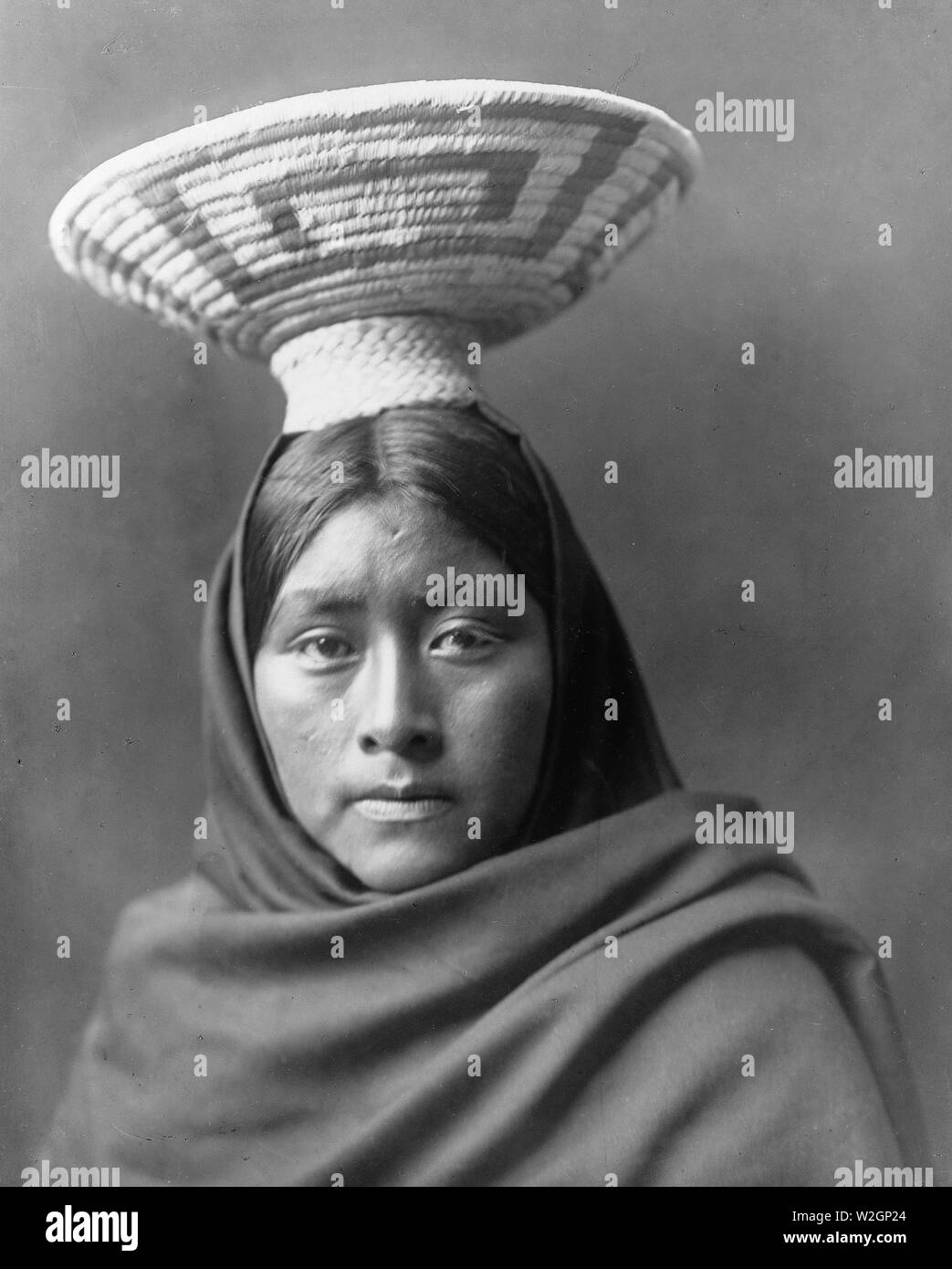 Facing head Black and White Stock Photos & Images - Alamy