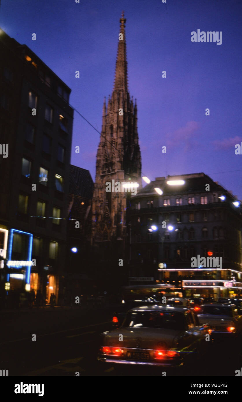 1960s street scene hi-res stock photography and images - Alamy