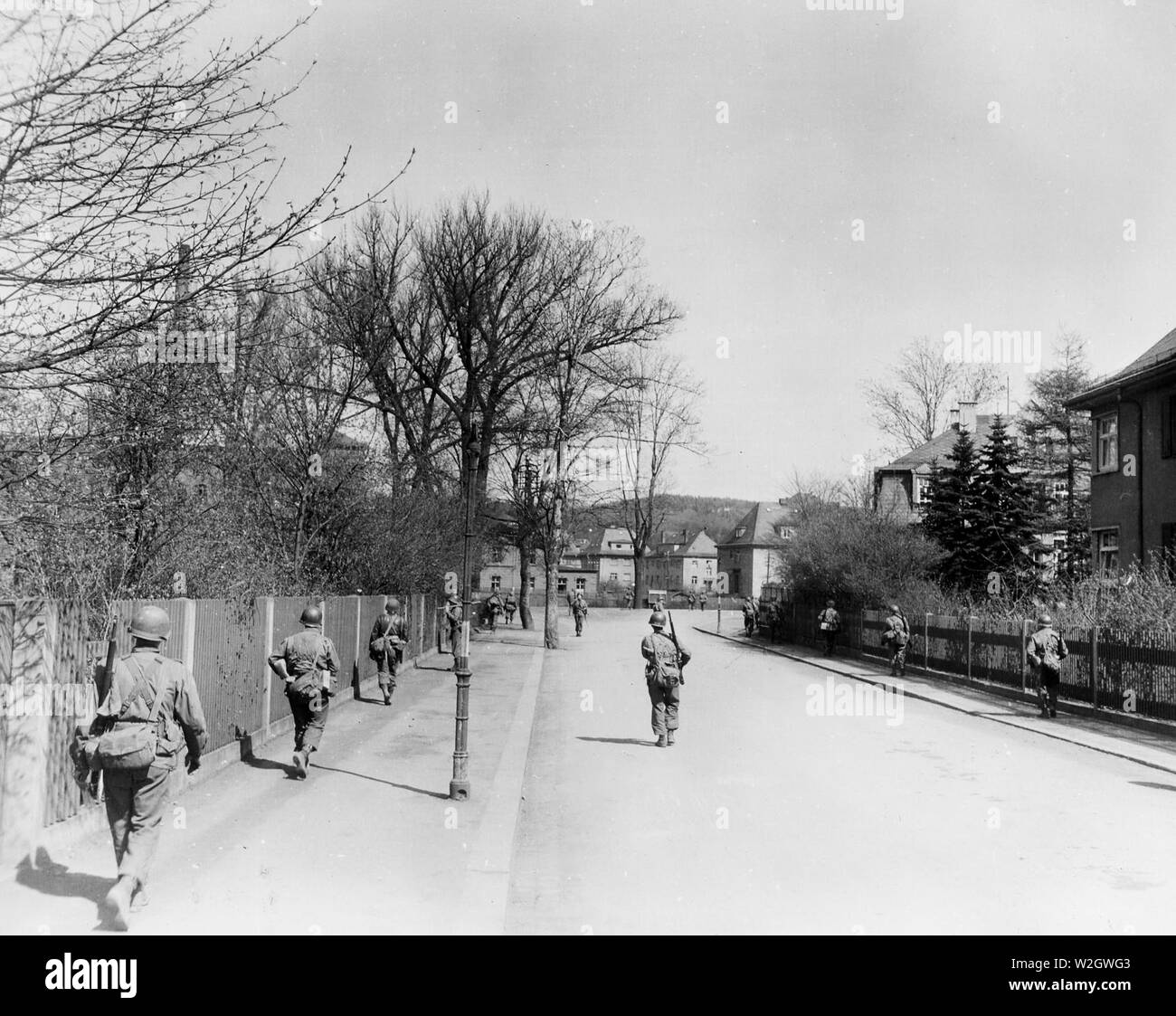 90th division soldiers hi-res stock photography and images - Alamy