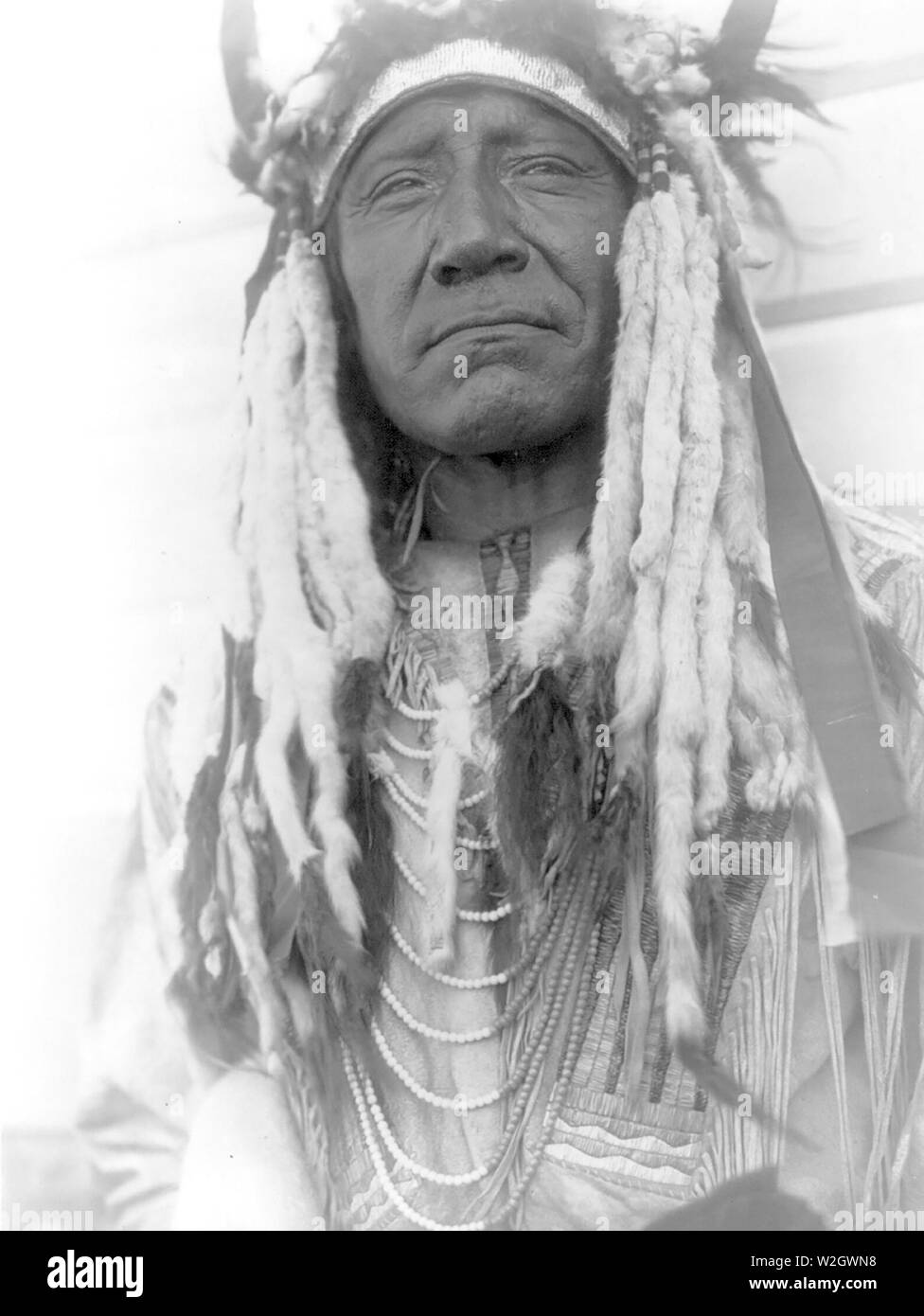 Edward S. Curtis Native American Indians - Two Moons--Cheyenne ca. 1910 ...