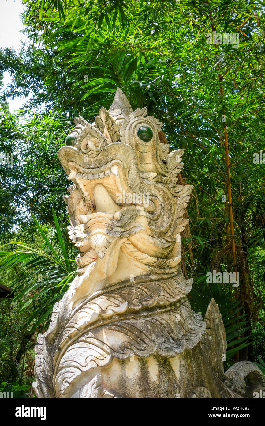 Dragon statue Wat Palad temple, Chiang Mai, Thailand Stock Photo - Alamy
