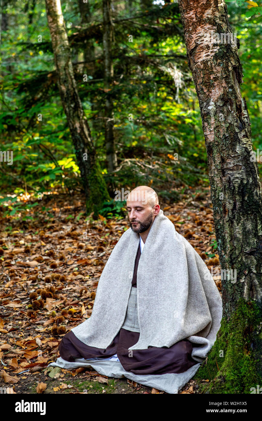Zen sesshin (retreat) at La Trappe abbey, Soligny-la-Trappe, France ...