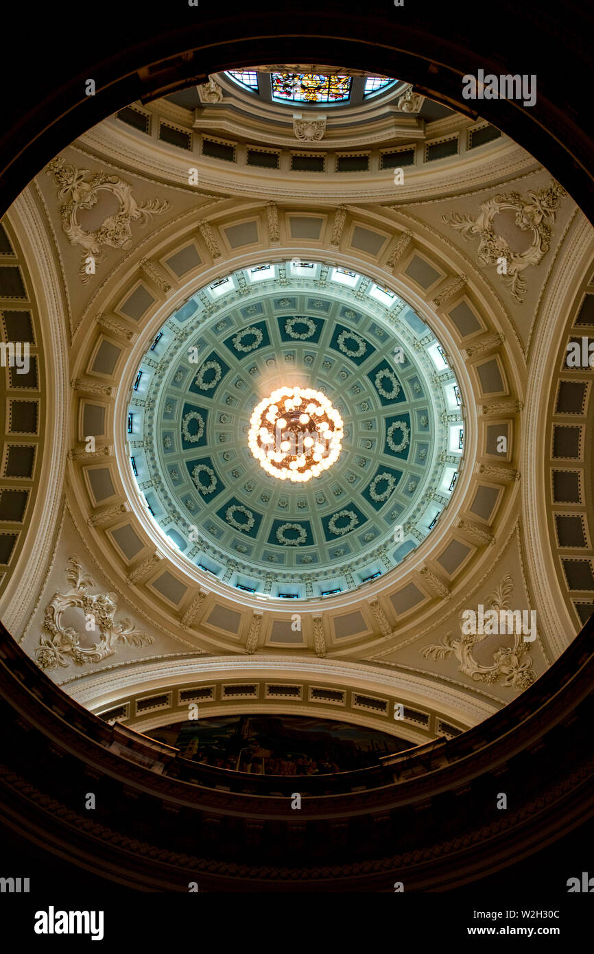 Rotunda ceiling hi-res stock photography and images - Alamy