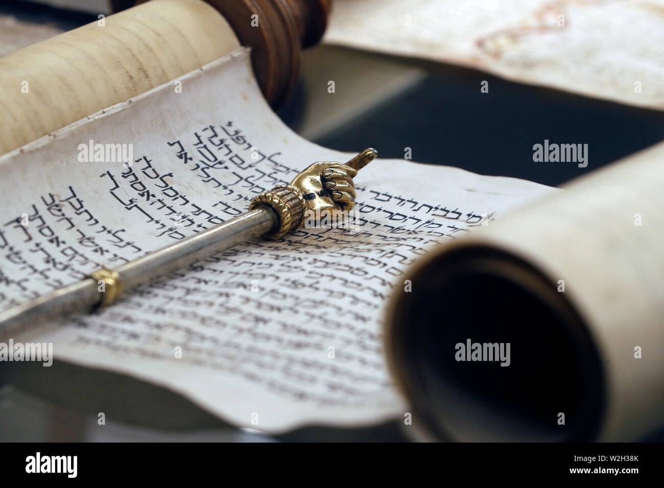 The Jewish Heritage Museum. Yad and scroll of the Book of Esther. Padua ...