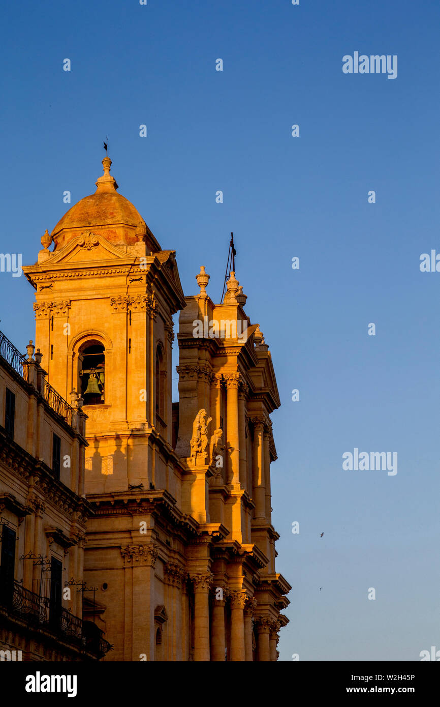 Baroque church, Noto, Sicily Stock Photo - Alamy