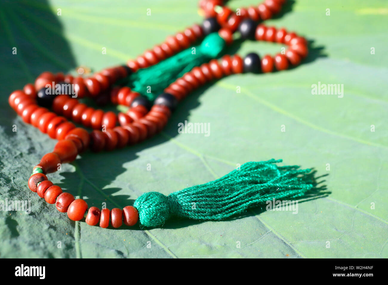 Muslim rosary hi-res stock photography and images - Alamy