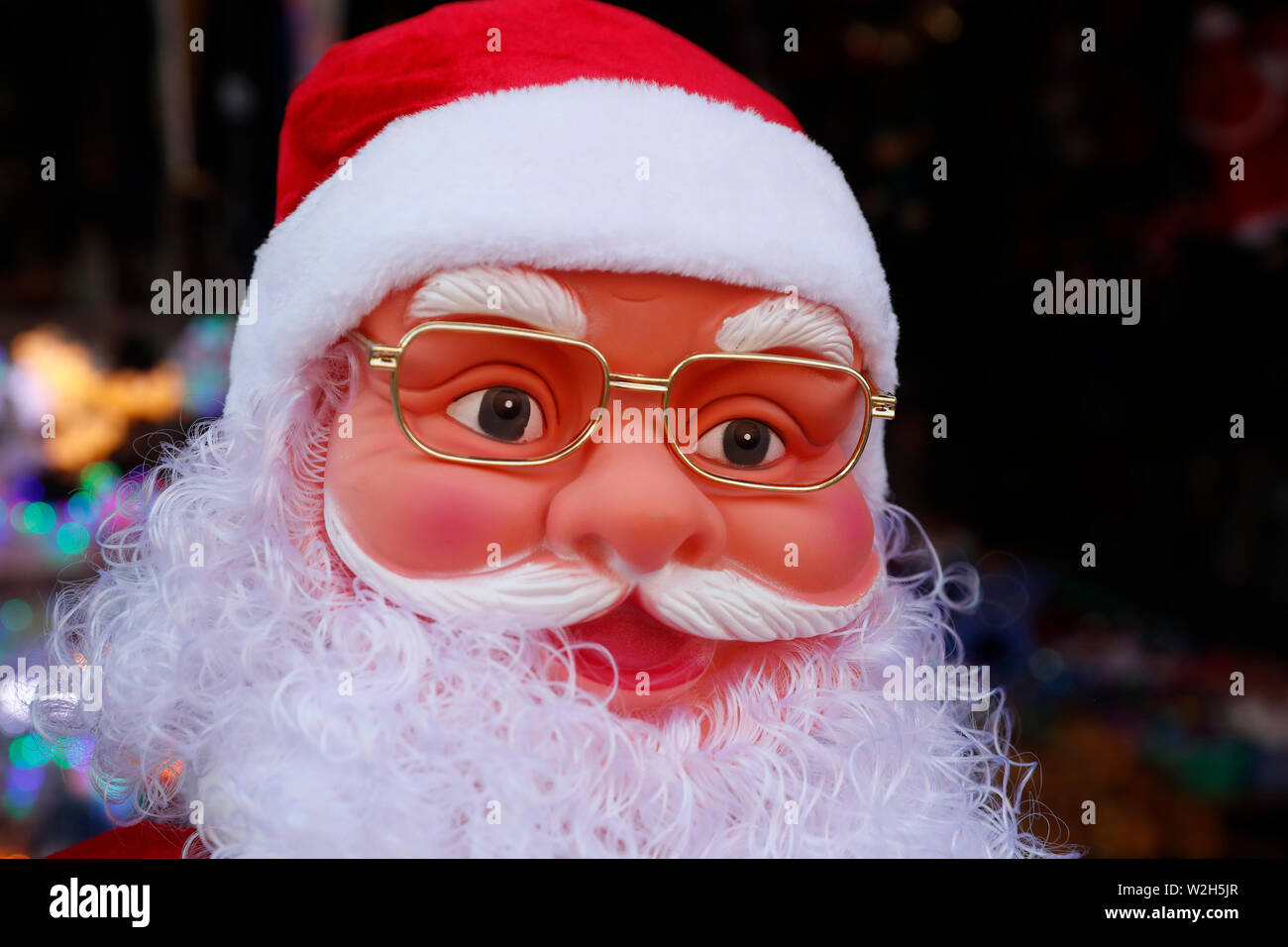 Christmas market. Santa Claus Stock Photo - Alamy