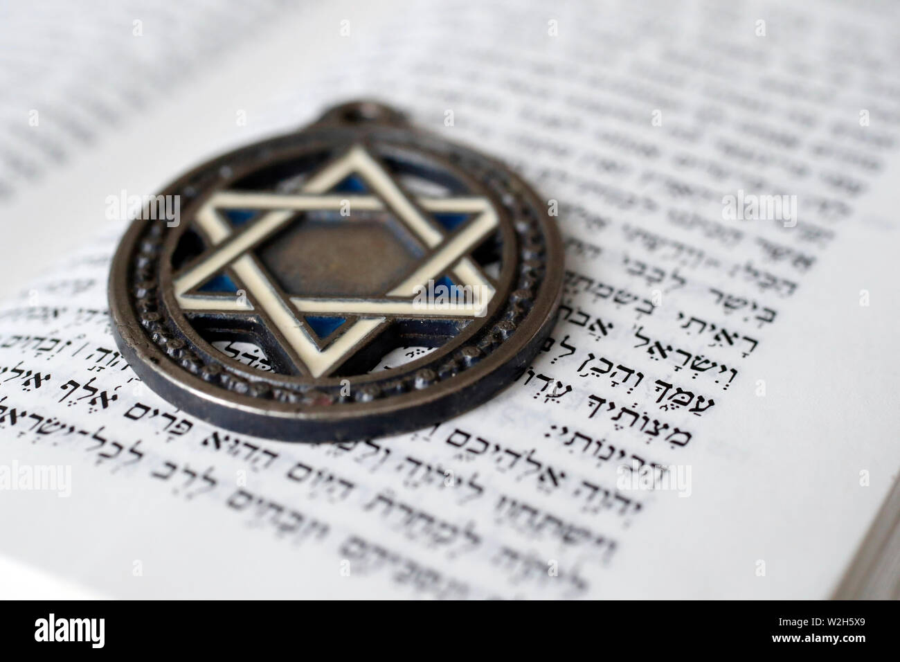 Torah and Star of David. Two symbols of judaism Stock Photo - Alamy