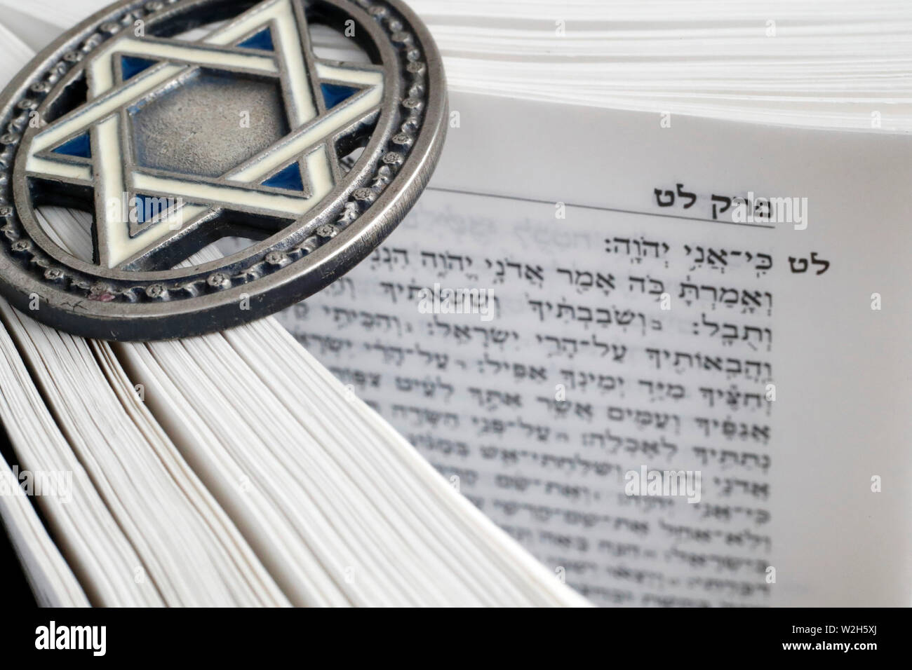 Torah and Star of David. Two symbols of judaism Stock Photo - Alamy