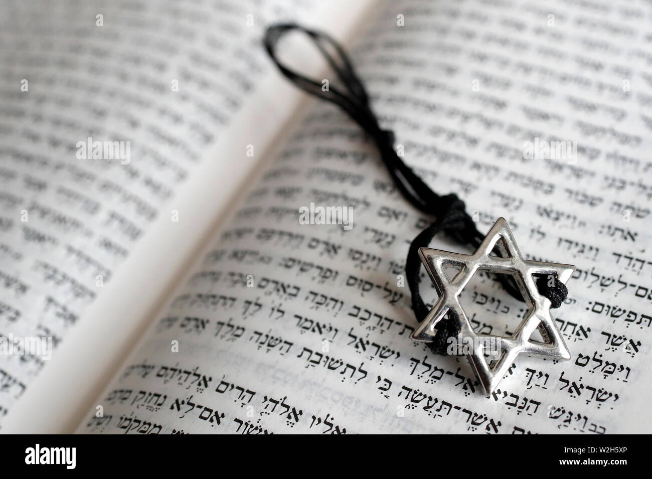 Torah and Star of David. Two symbols of judaism Stock Photo - Alamy