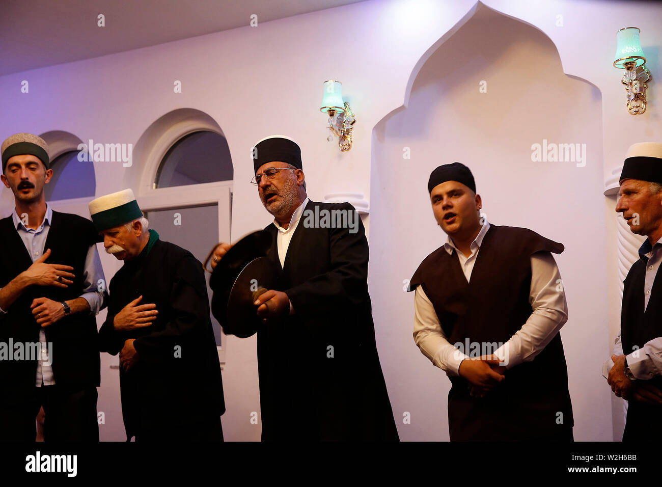 Halvetiye sufi tariqa zikhr in Gjakova, Kosovo Stock Photo - Alamy