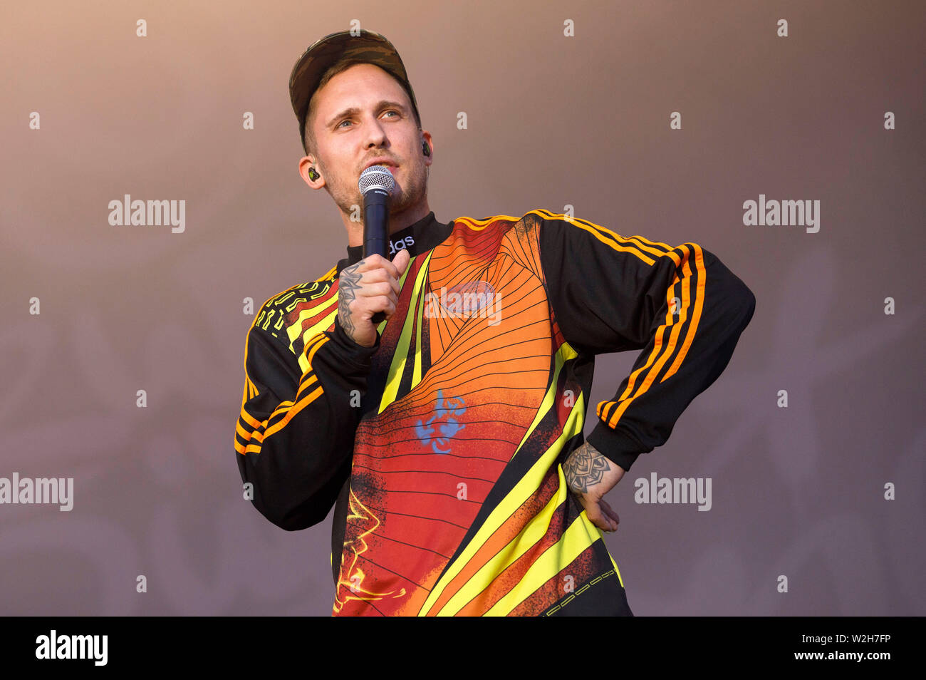 Daniel shneezin schneider hi-res stock photography and images - Alamy