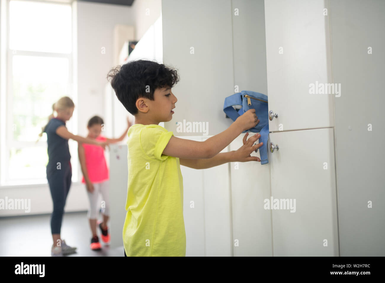 Girls locker room hi-res stock photography and images - Alamy