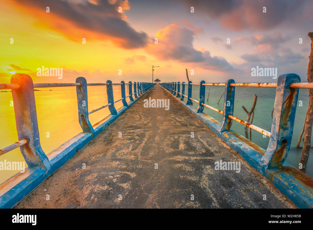 Beautiful morning light on hi-res stock photography and images - Alamy