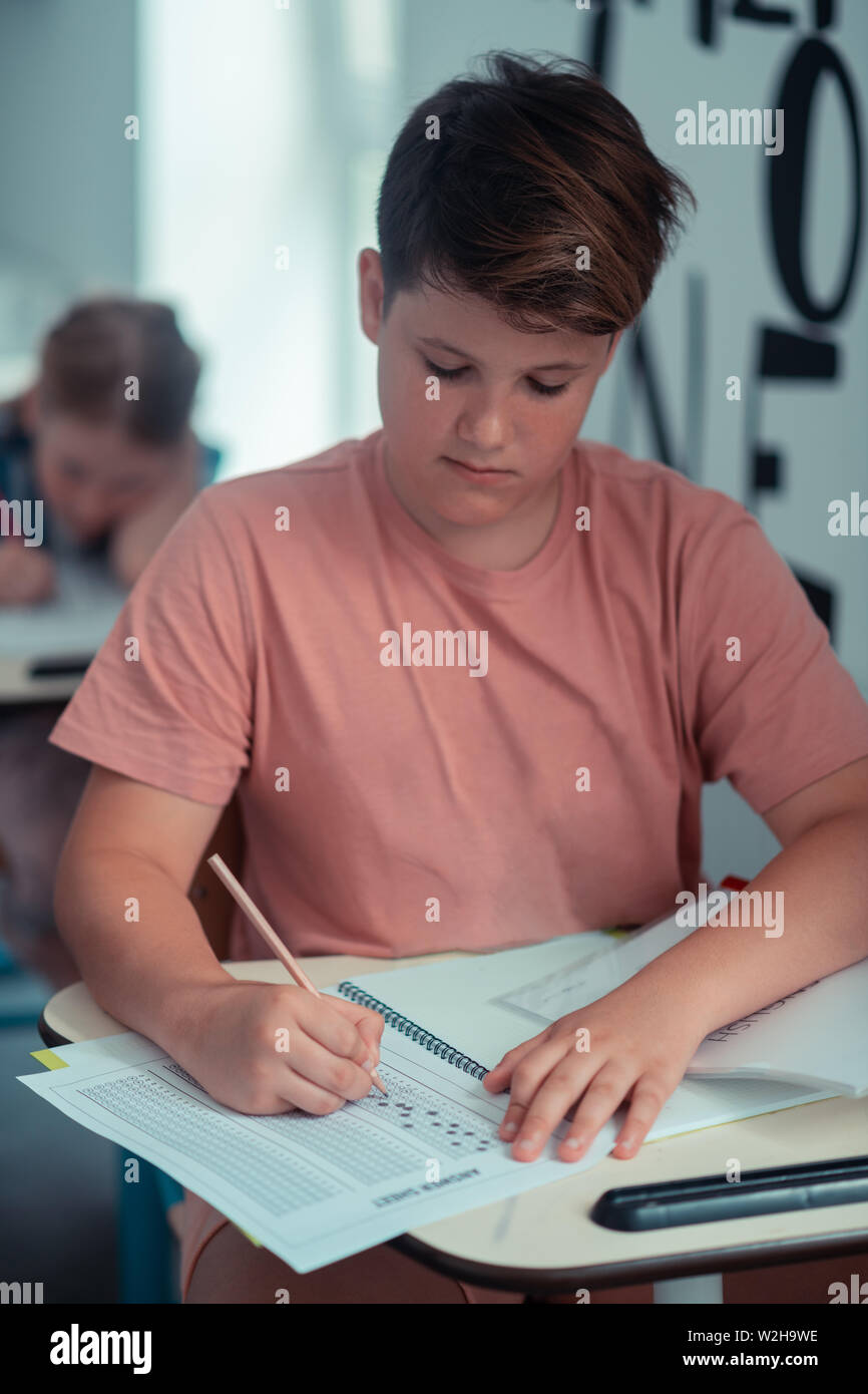 Kids writing test hi-res stock photography and images - Alamy