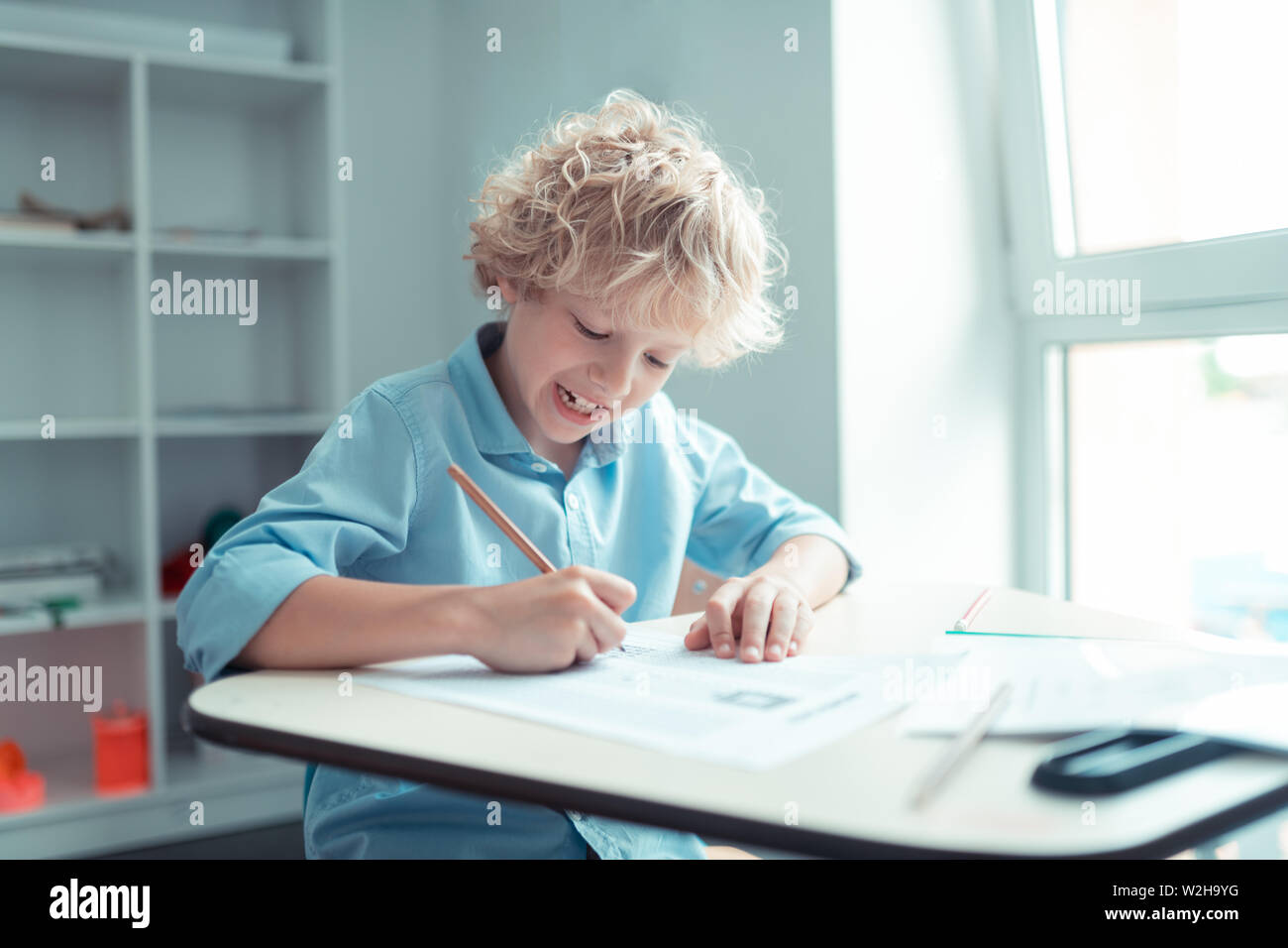 Girls in finishing school hi-res stock photography and images - Alamy