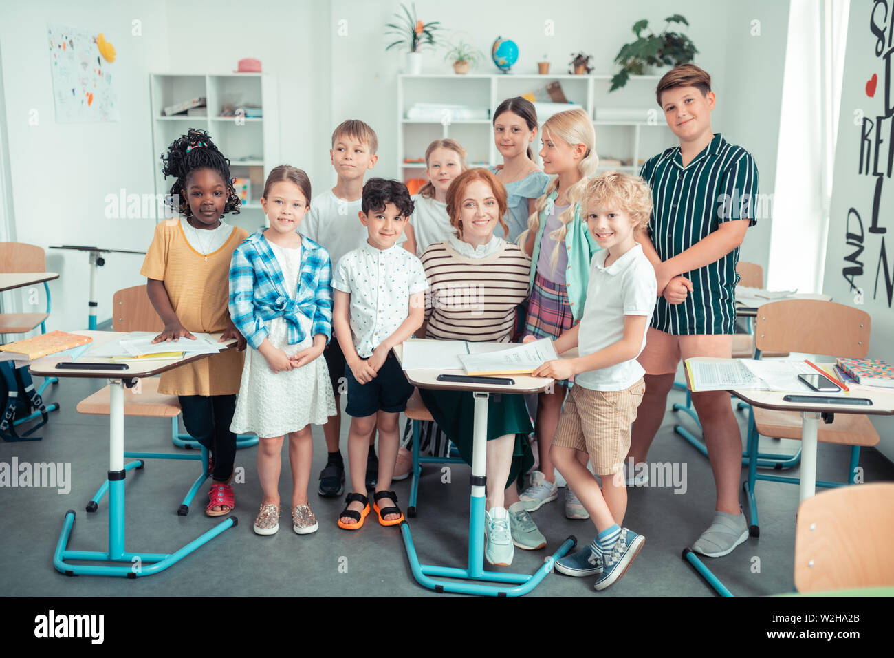 Group pupils studying together hi-res stock photography and images - Alamy