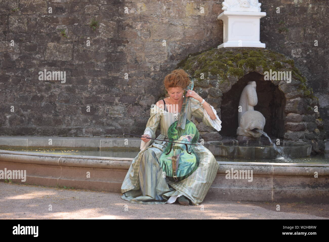 Rococo well hi-res stock photography and images - Alamy