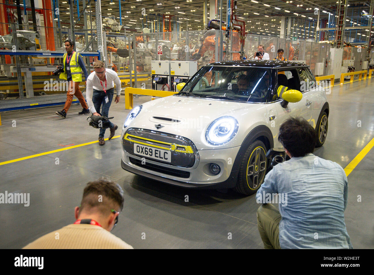 The MINI Electric is unveiled at the MINI factory in Cowley ...
