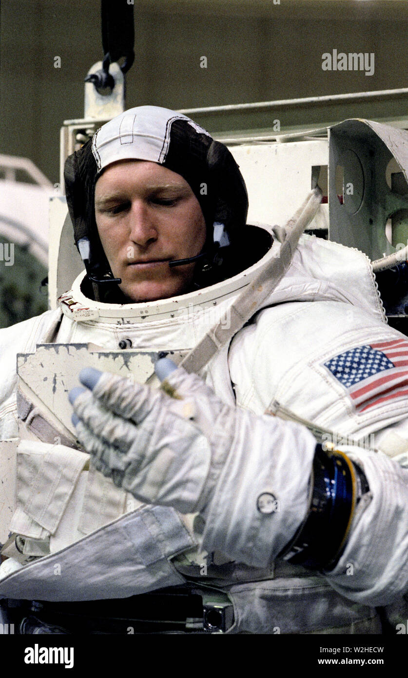 Astronaut sam gemar hi-res stock photography and images - Alamy