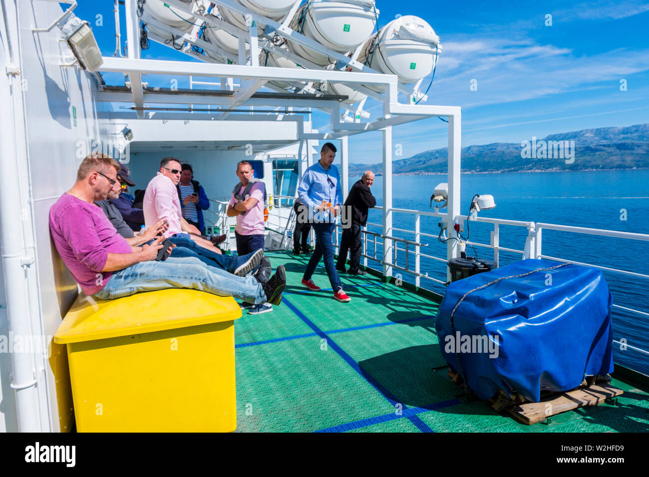 Split island ferry hi-res stock photography and images - Alamy