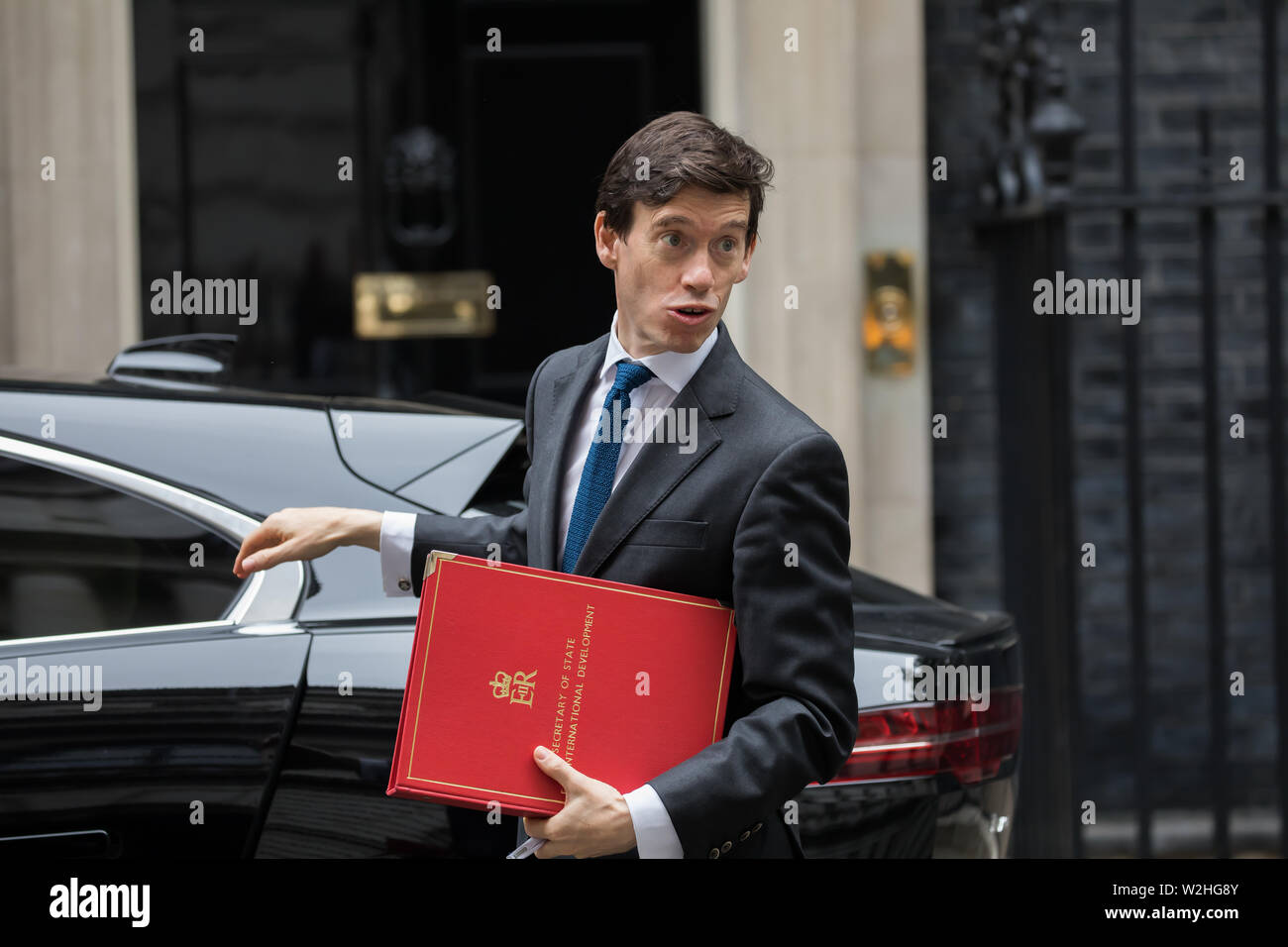 The rt hon rory stewart obe mp hi-res stock photography and images - Alamy