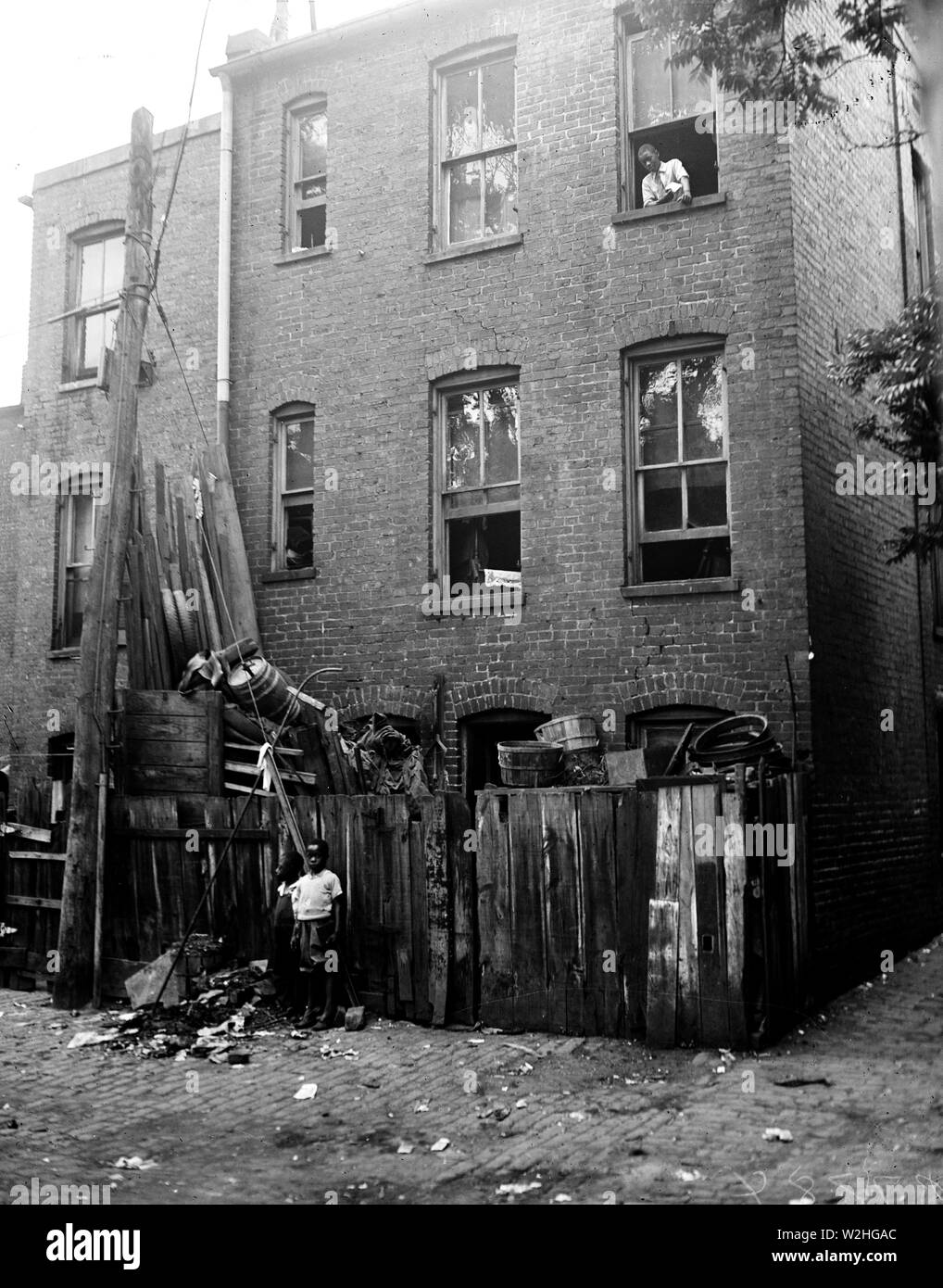 1935 slums hi-res stock photography and images - Alamy