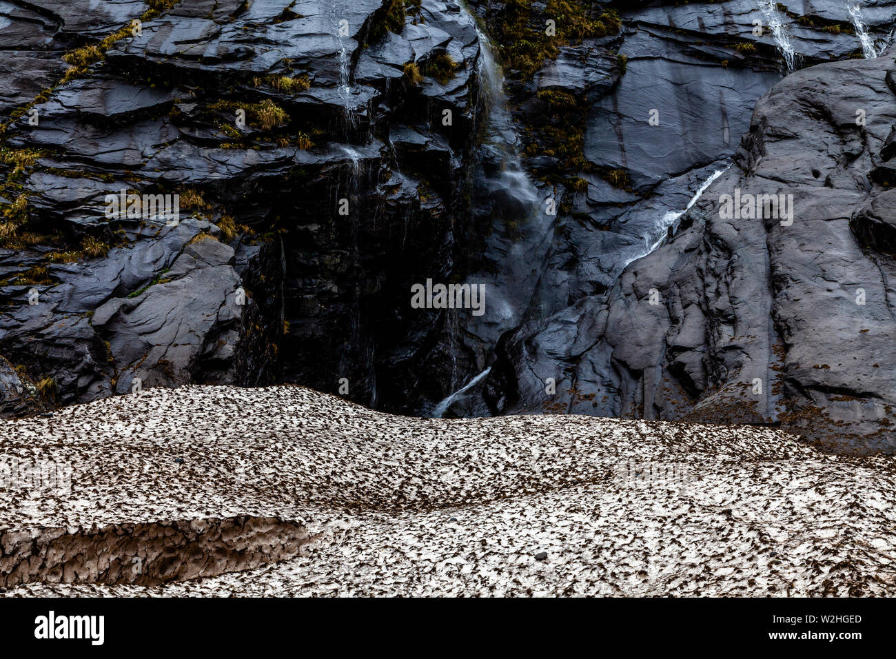 Melting Snow Landscape On The Milford Road, Fiordland National Park ...
