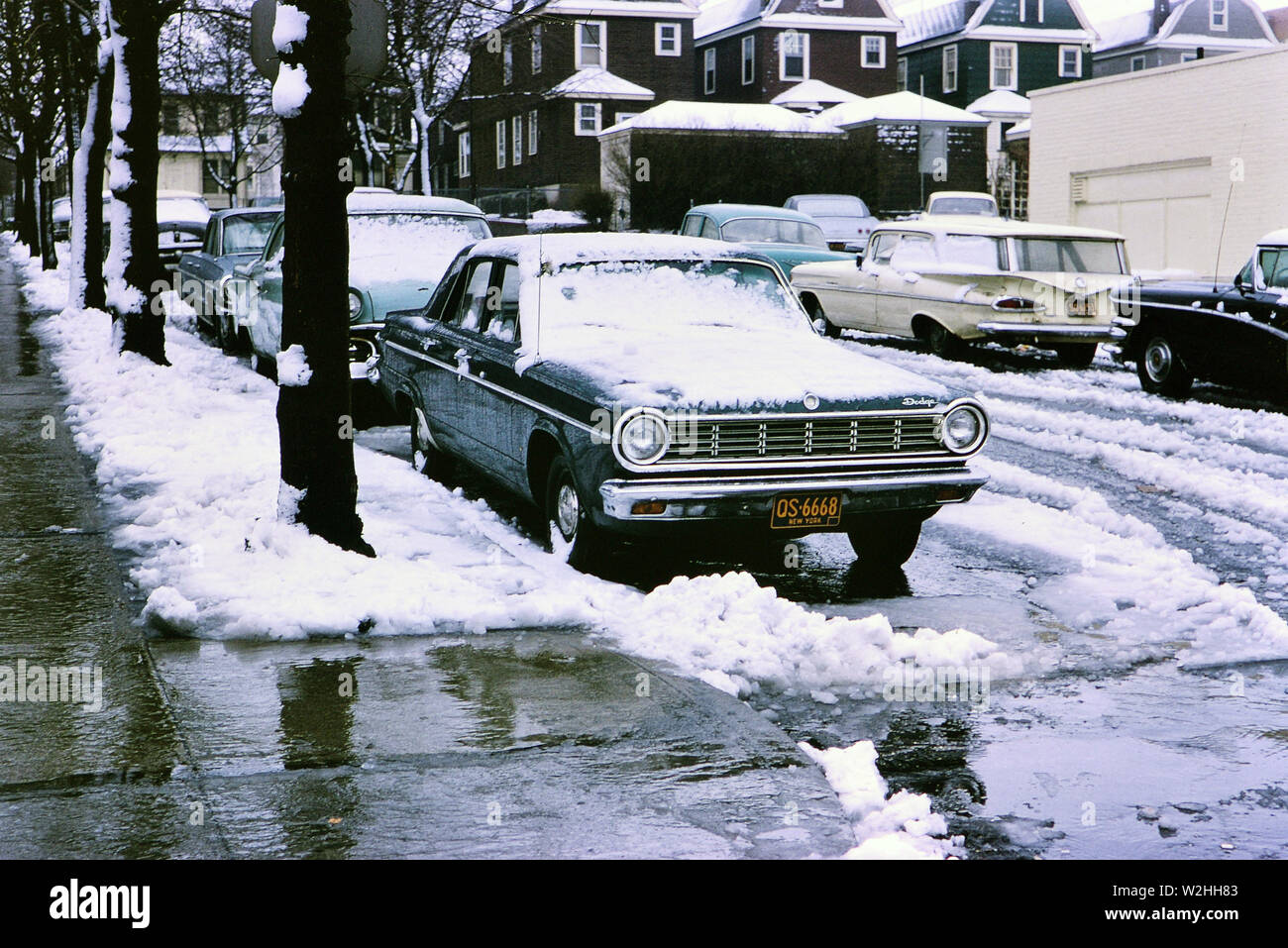 1960s dodge car in snow hi-res stock photography and images - Alamy