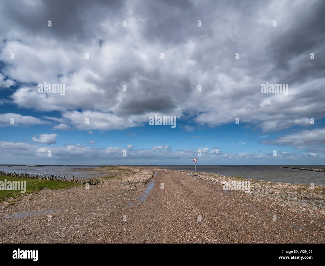 Wadden sea road to the island Mandoe in Denmark Stock Photo - Alamy