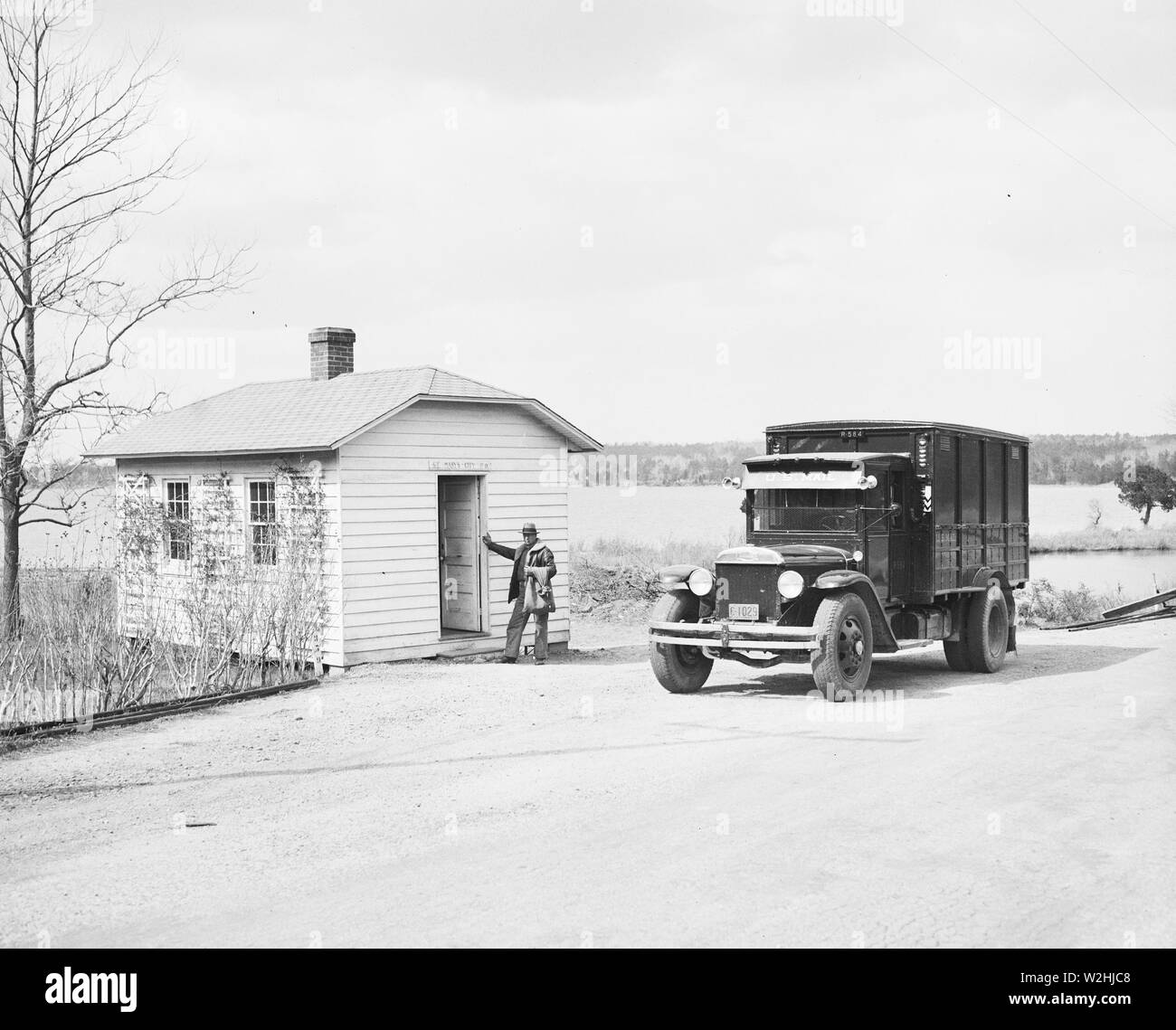 1930s rural post office hi-res stock photography and images - Alamy