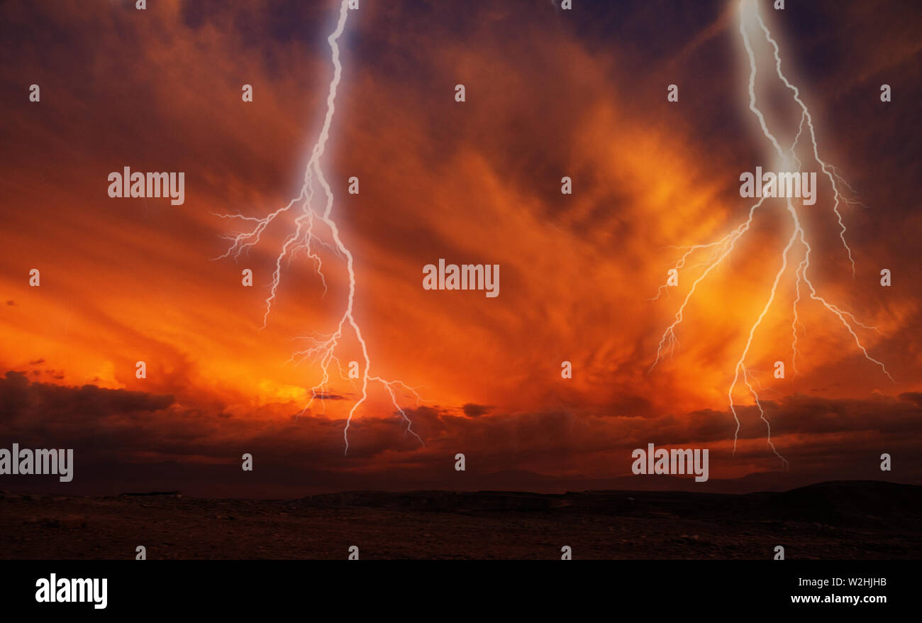 Cloud Thunder High Resolution Stock Photography and Images - Alamy