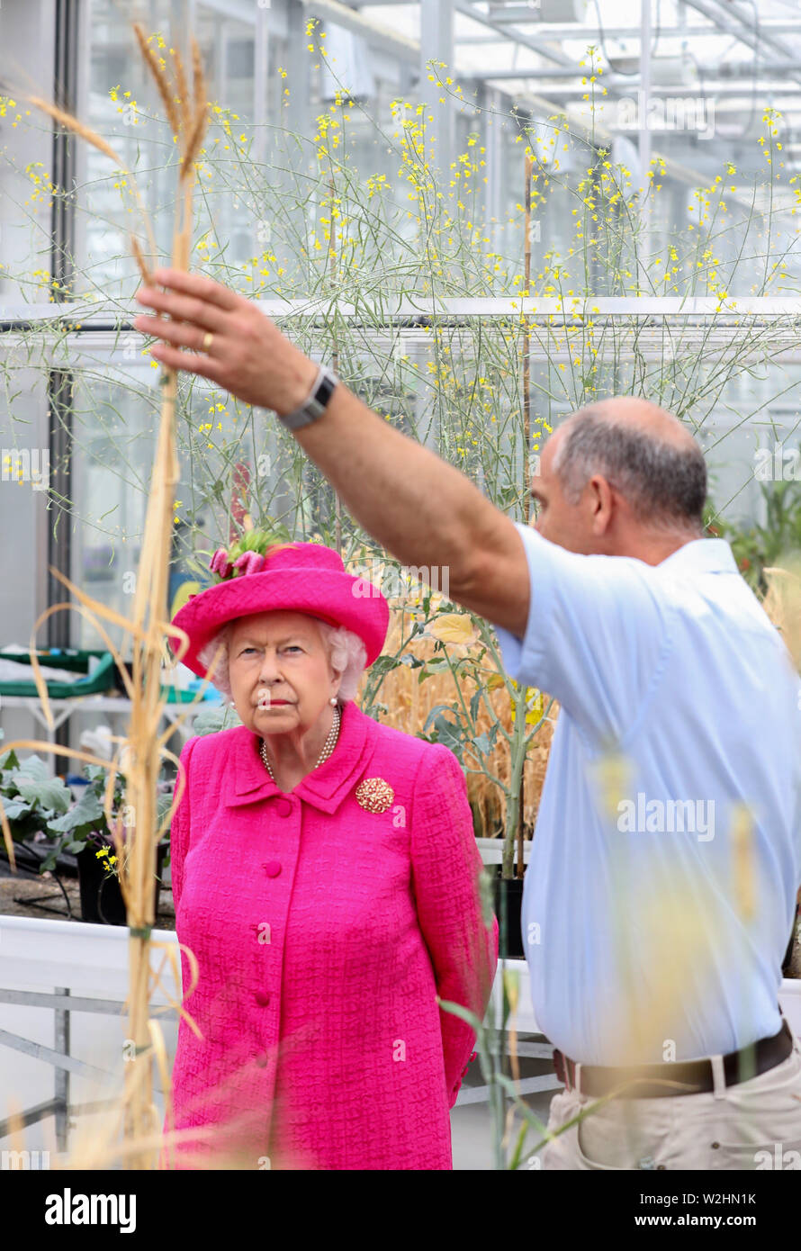 Queen Elizabeth II during a visit to the National Institute of ...