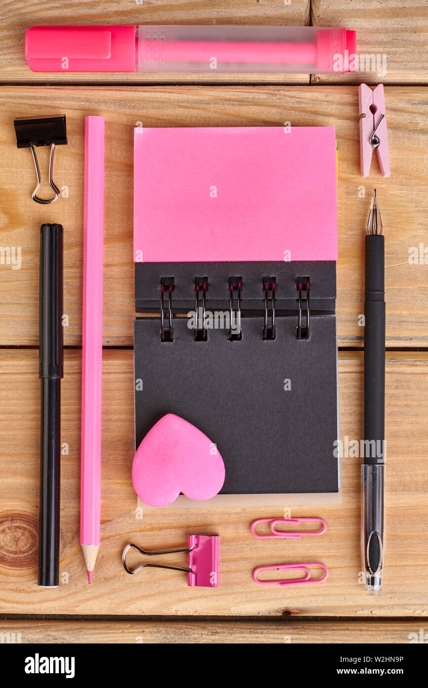 School accesories hi-res stock photography and images - Alamy