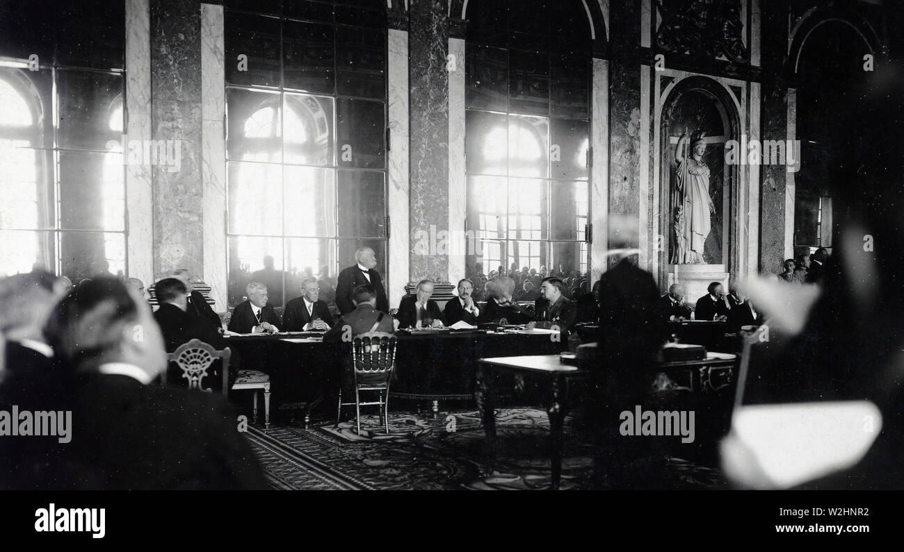 Paris peace conference 1919 wilson hi-res stock photography and images ...