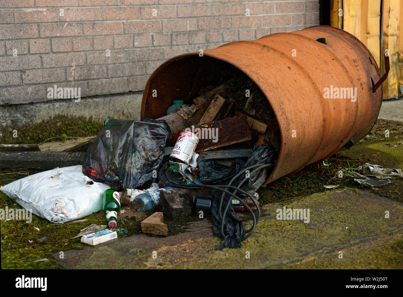 Trash in the city. Overflowing trash can in the city. Trash Barrel ... Trash in the city. Overflowing trash can in the city. Trash Barrel ...