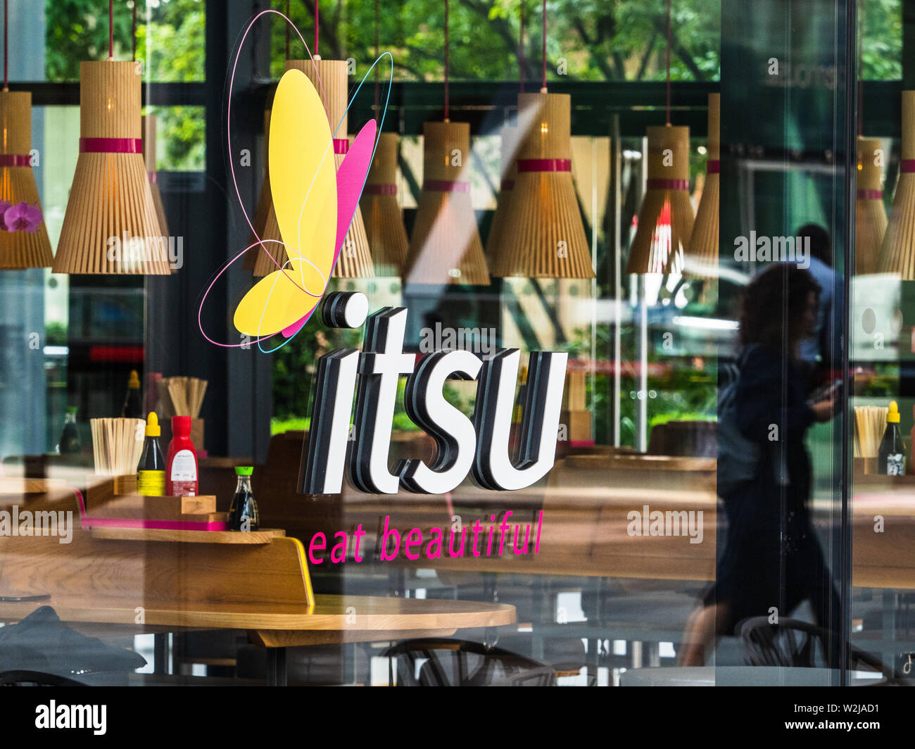 ITSU Fast Food Restaurant London - Sign on an ITSU asian style fast ...