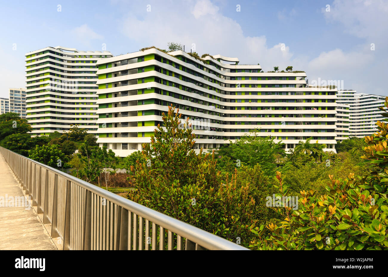 Singapore family hdb hi-res stock photography and images - Alamy