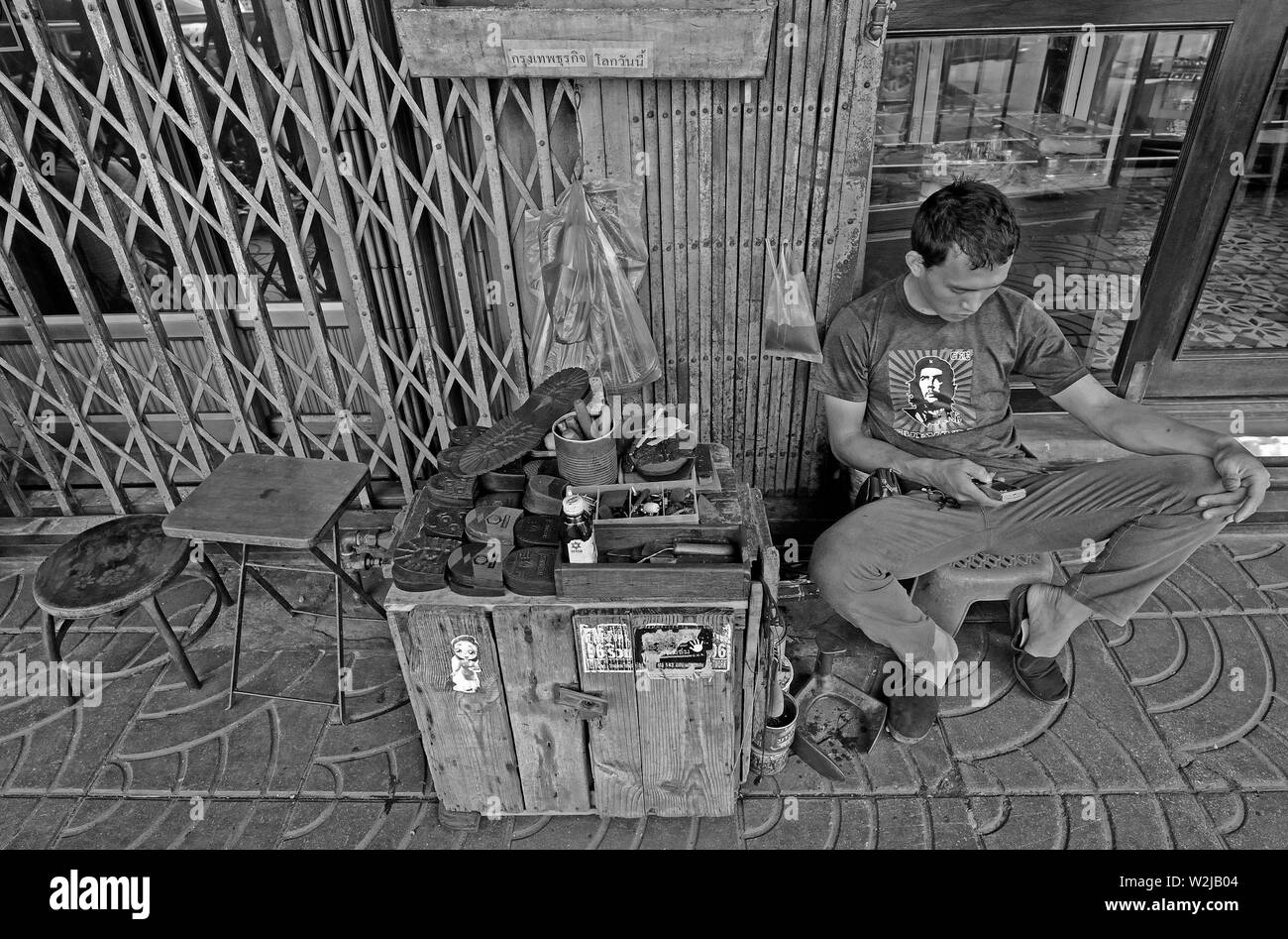 Thailand roadside business Black and White Stock Photos & Images - Alamy