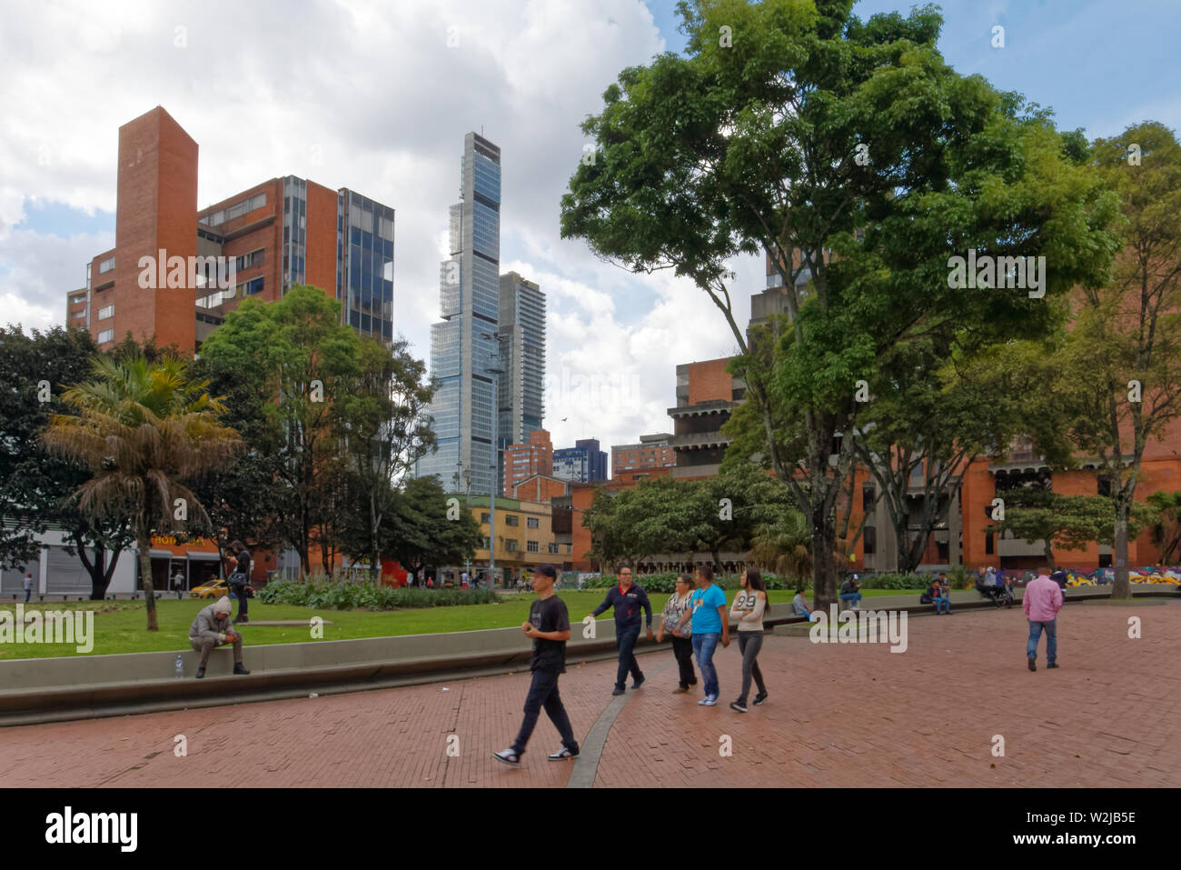 Parque de los periodistas hi-res stock photography and images - Alamy