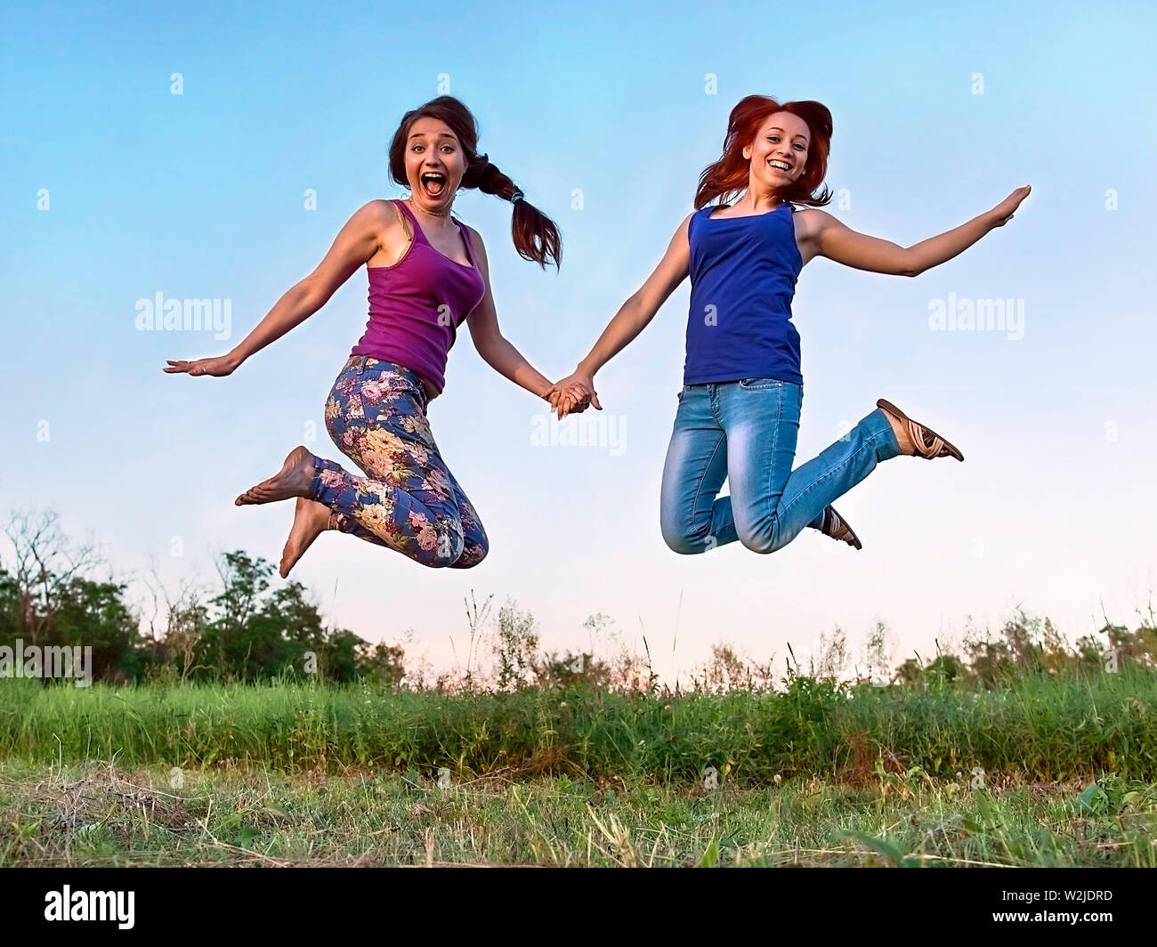 Girls bikini friends hi-res stock photography and images - Alamy