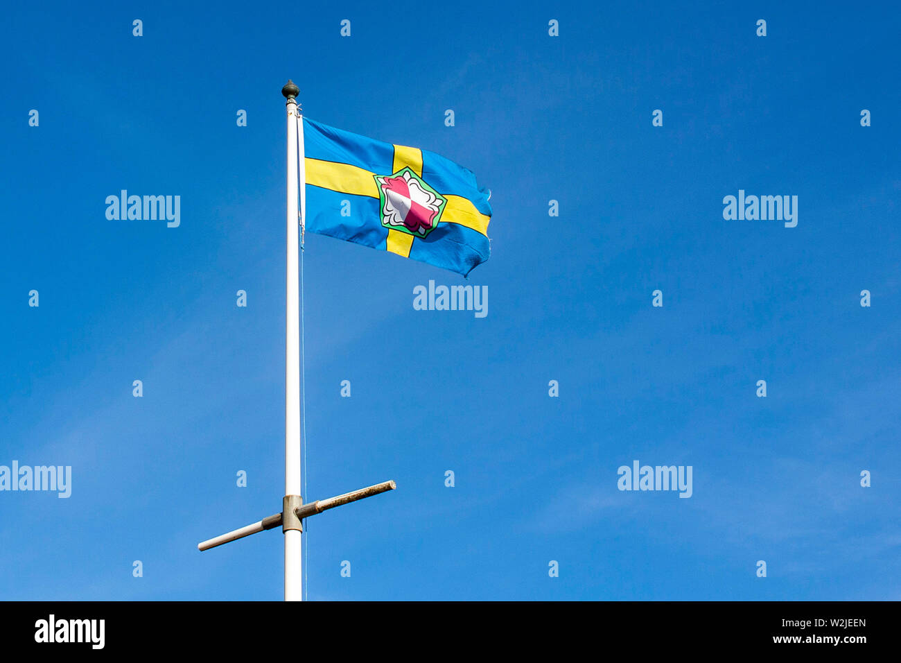 A pembrokshire flag flies above Saundersfoot, Pembrokeshire, Wales ...