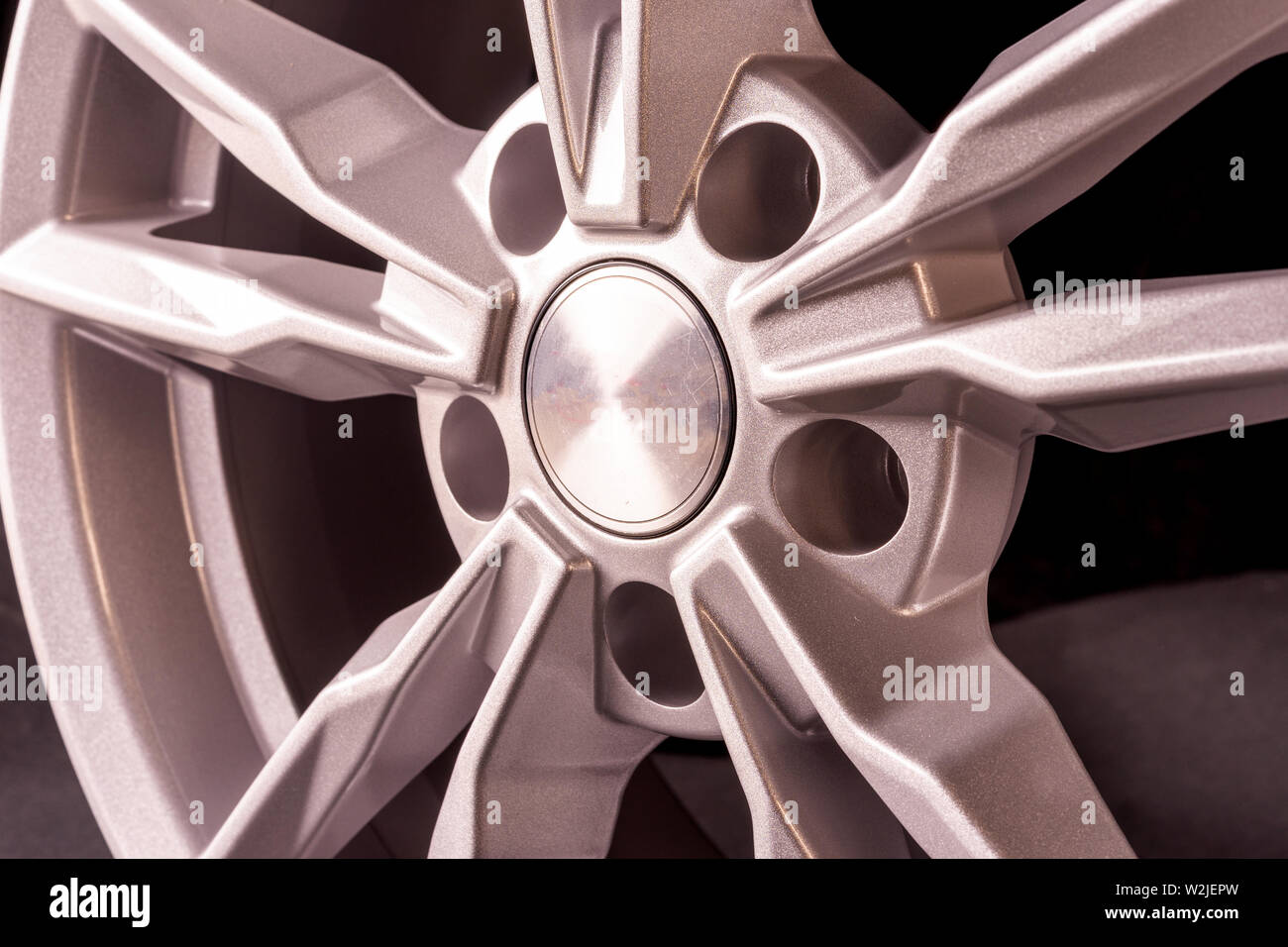 Silver and black wheels hi-res stock photography and images - Alamy