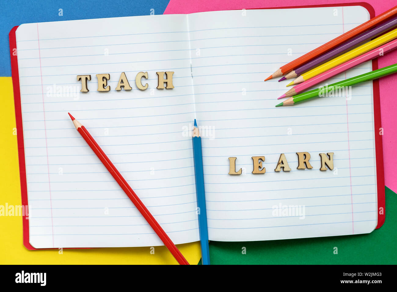 Children writing paper sign hi-res stock photography and images - Alamy