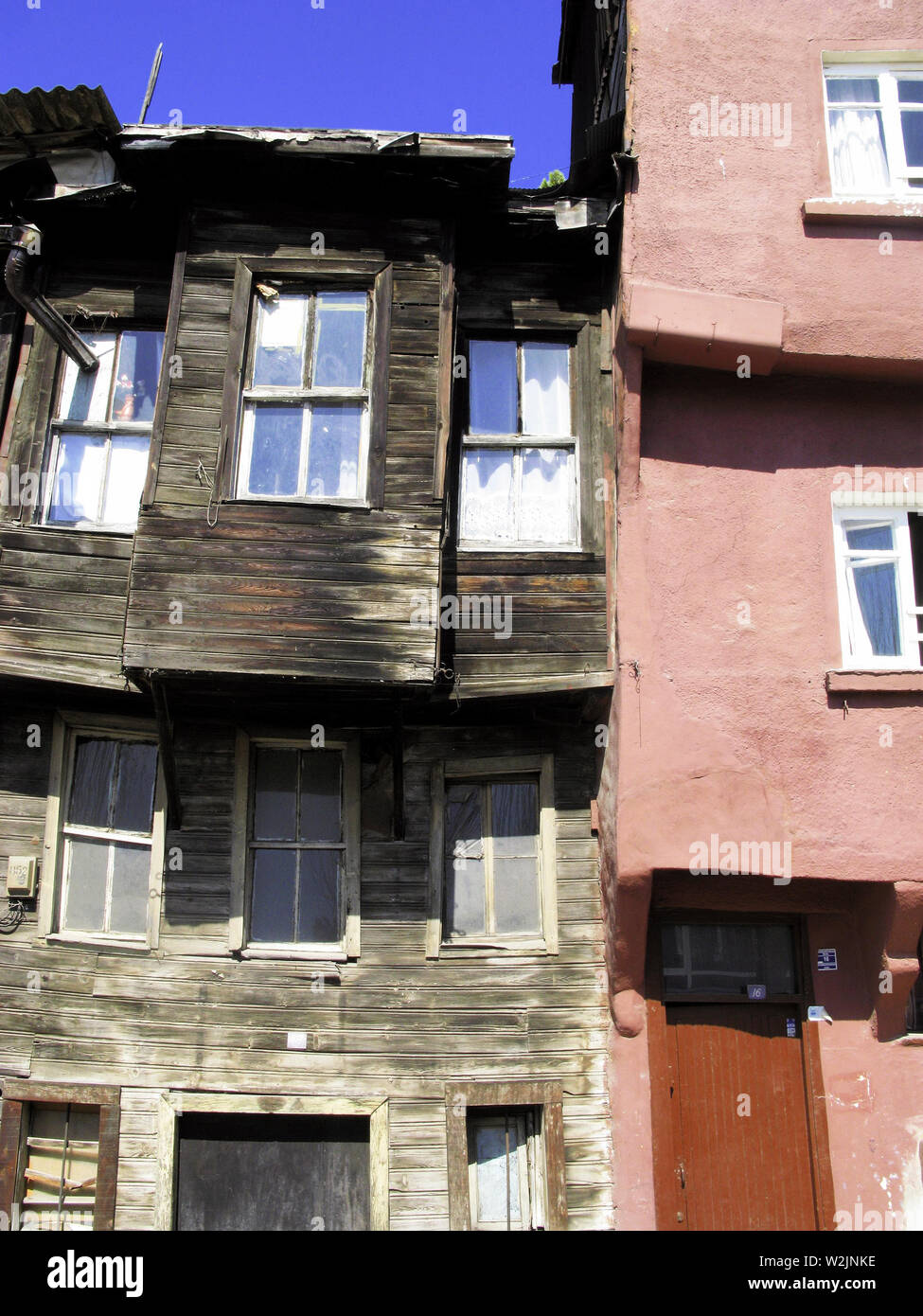 Old Ottoman Style Houses, Sultanahmet, Istanbul, Turkey Stock Photo - Alamy