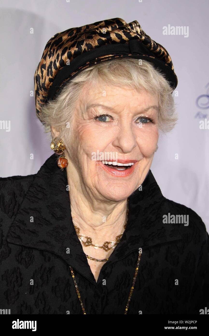 Elaine stritch hi-res stock photography and images - Alamy