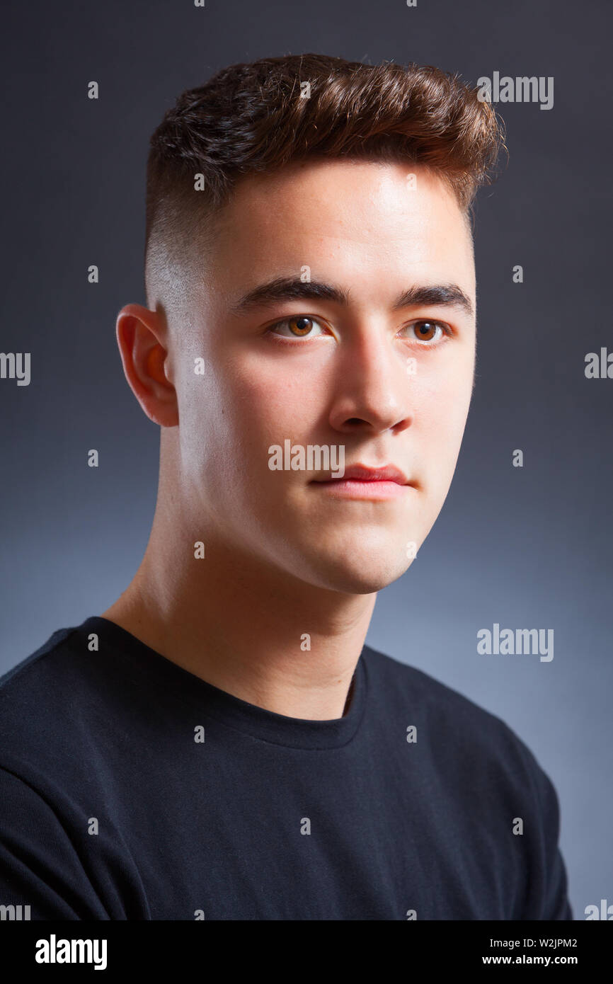 Shot shoulders hi-res stock photography and images - Alamy